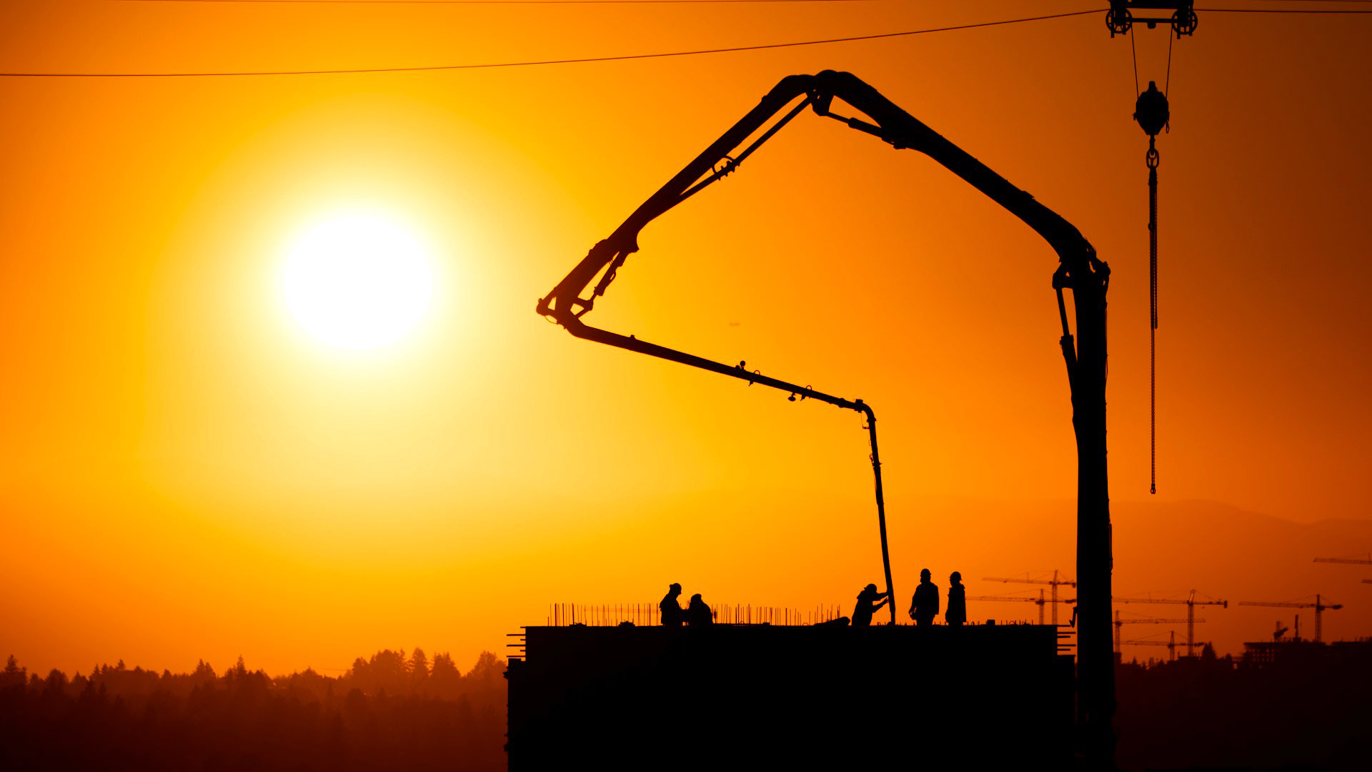 How to Protect Construction Workers from Prolonged Sun Exposure